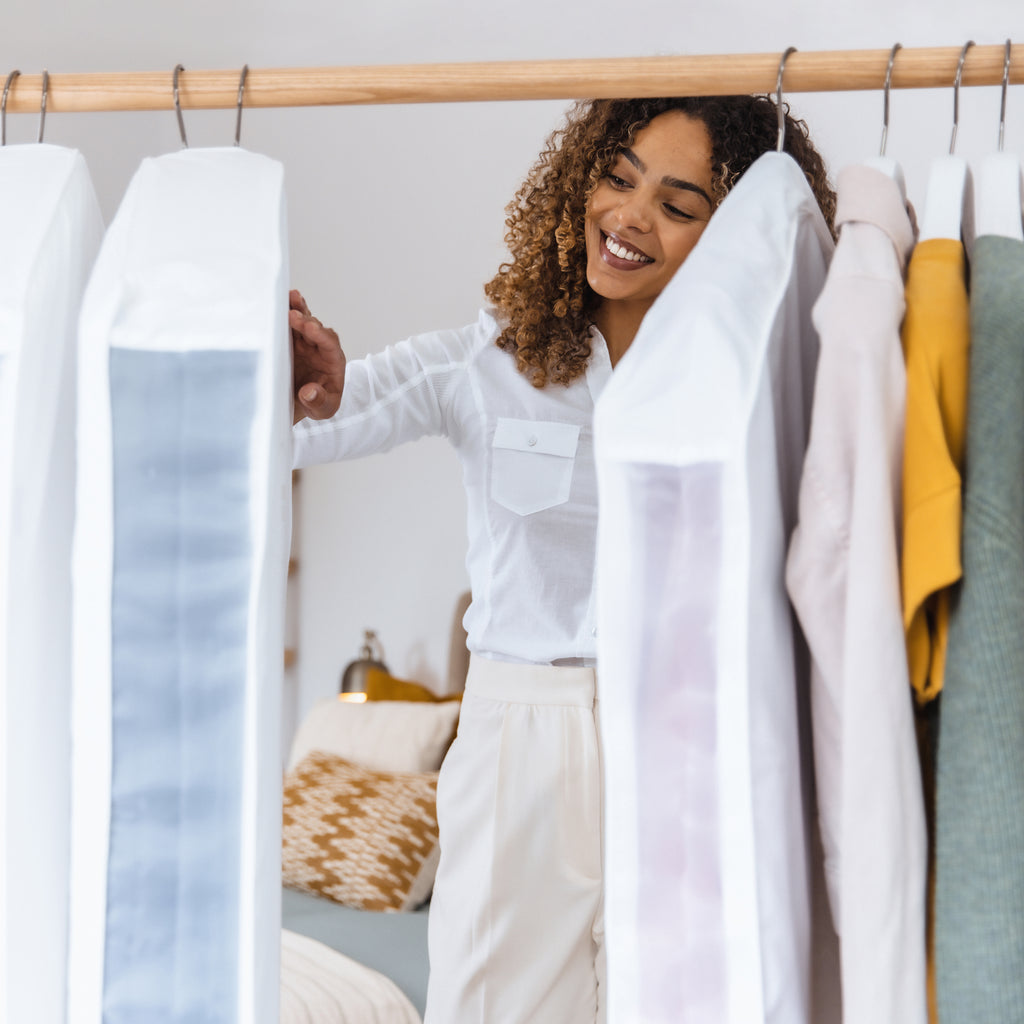 The Hanging Garment Set